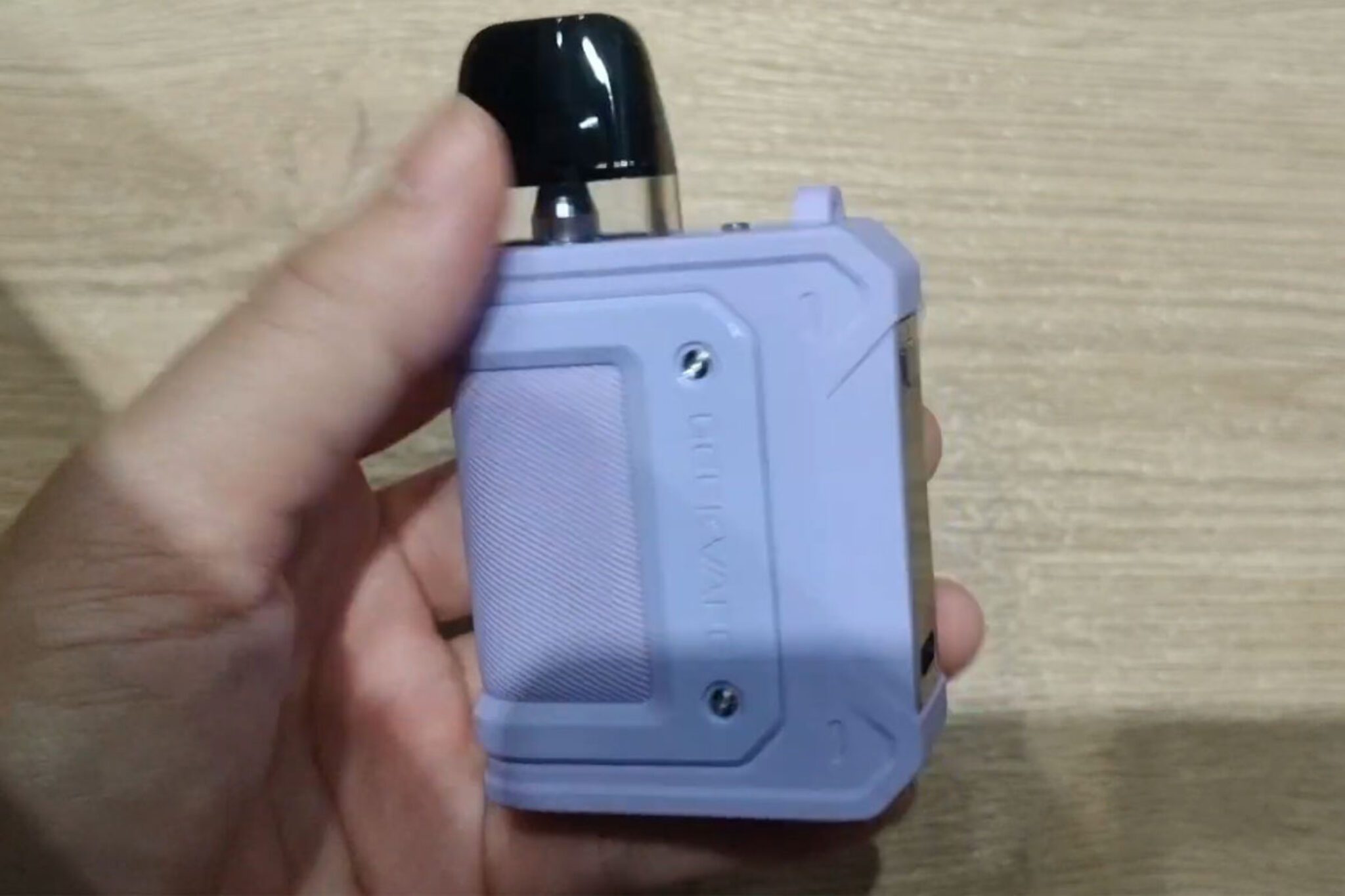 Geekvape Aegis Hero Q Review: A Durable, Compact Vaping Powerhouse