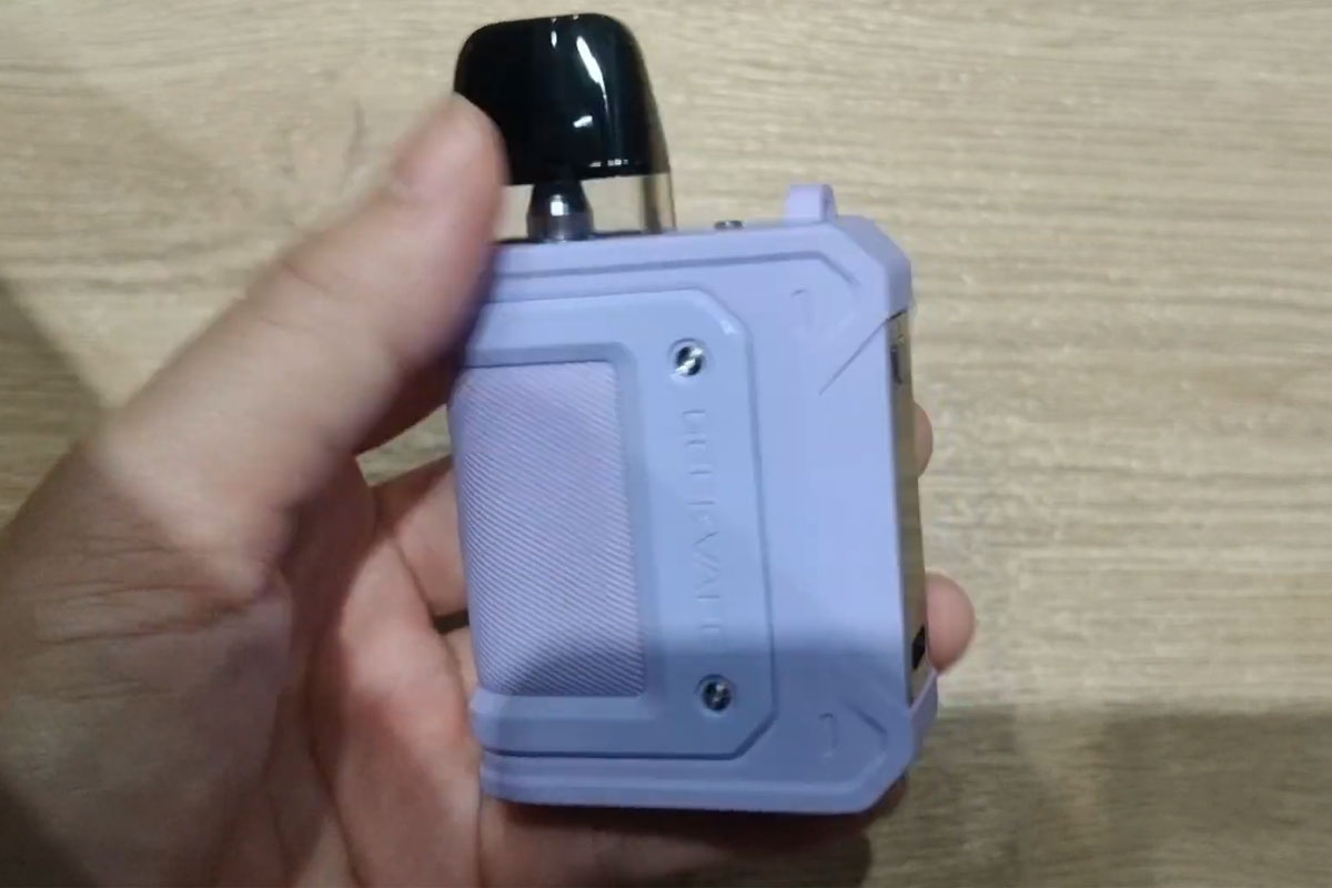 Geekvape Aegis Hero Q Review: A Durable, Compact Vaping Powerhouse