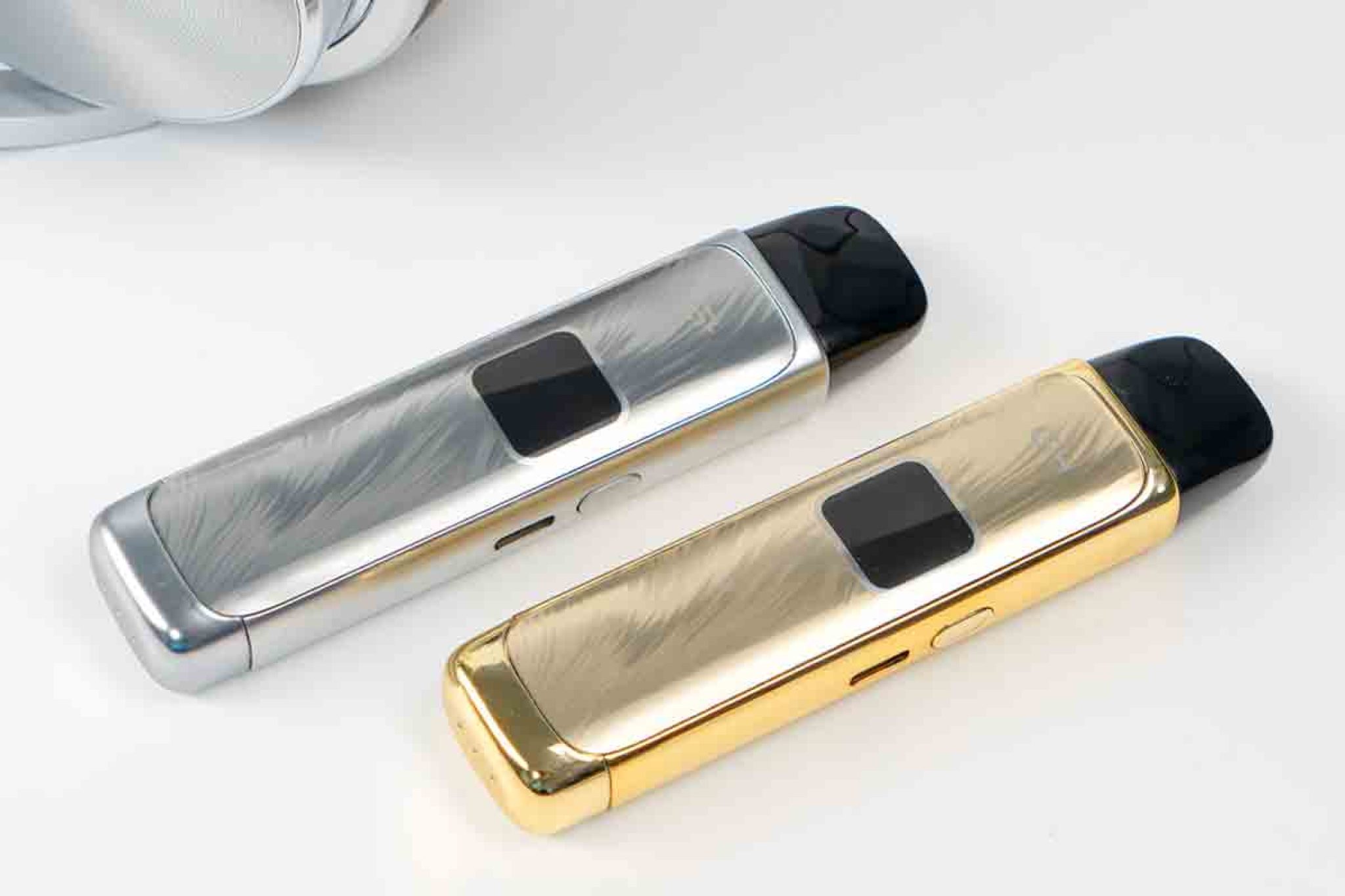 Uwell Caliburn G4 Review: Continuation of the classic minimalist style.