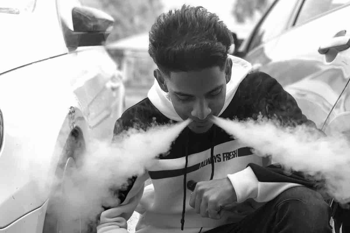 Chile Clamps Down: Sweeping New Vape Regulations Now in Force ...